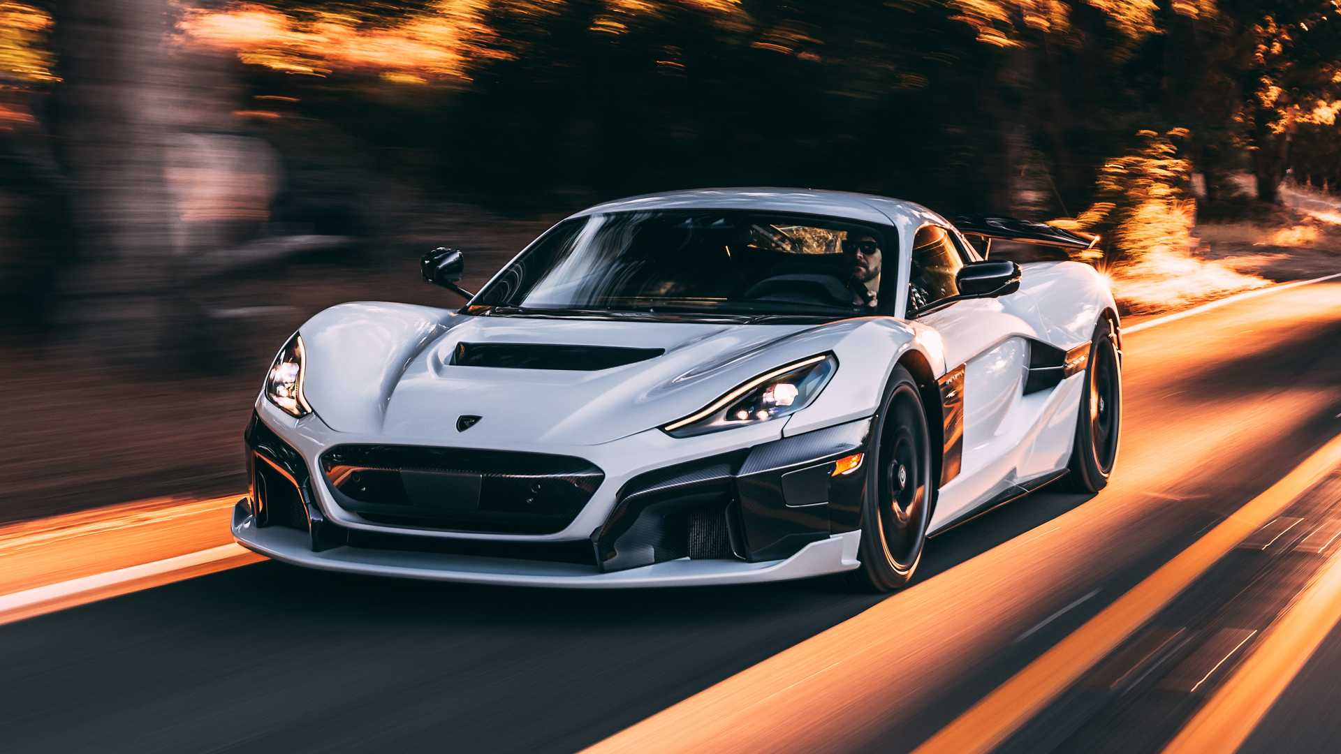 Rimac Nevera sa stal najrýchlejším elektromobilom na svete! Viete ako ...